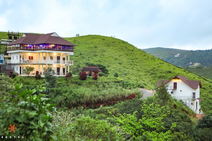 Zostel Vagamon | Superior Deluxe Room - Vagamon