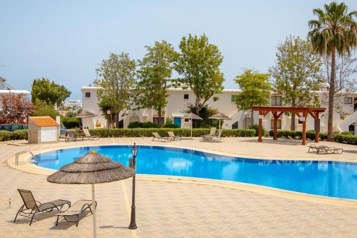Stay: Elias Garden Apartment | Pool | Ac | Wi-fi - Protaras