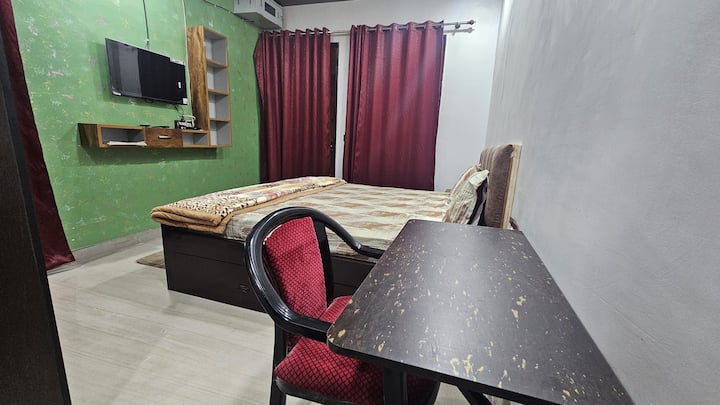 Sukdham Homestays! - Mathura