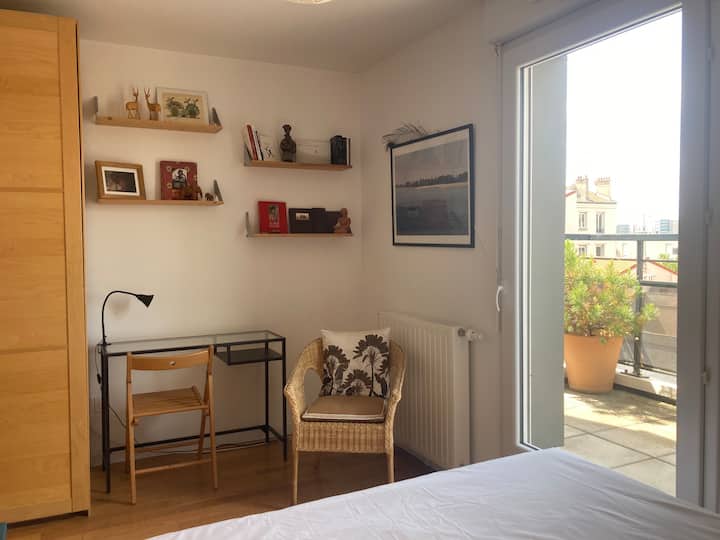 Duplex 50 M2, Terrasse, Calme, Parking Gratuit. - Bagnolet