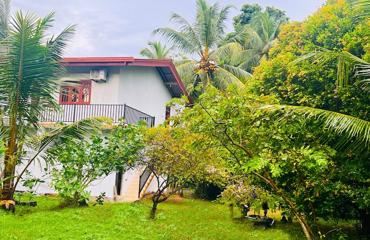 Villa In Aluthgama, Kingbeds - Bentota