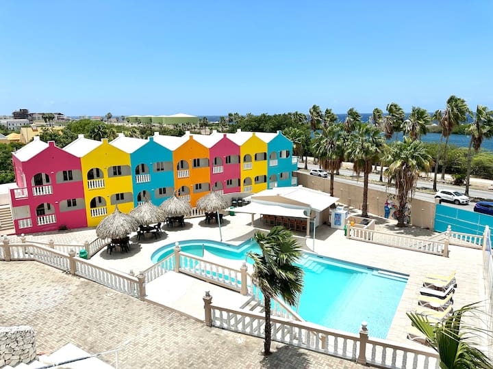 *Entire Ocean View Resort* - Curazao