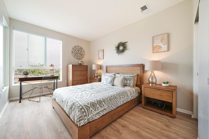 Luxury 2bd 2ba, Brand New - Boho+cozy Vibes - Gaslamp Quarter - San Diego