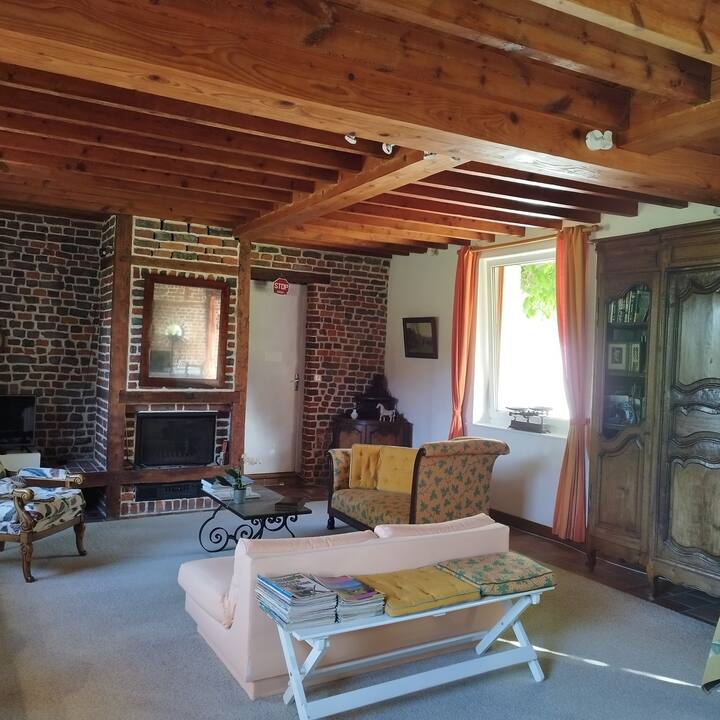 Jolie Maison De Campagne - Croix