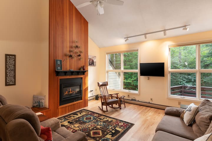 Spacious Home|walk To Diana's Baths|great Location - North Conway, NH