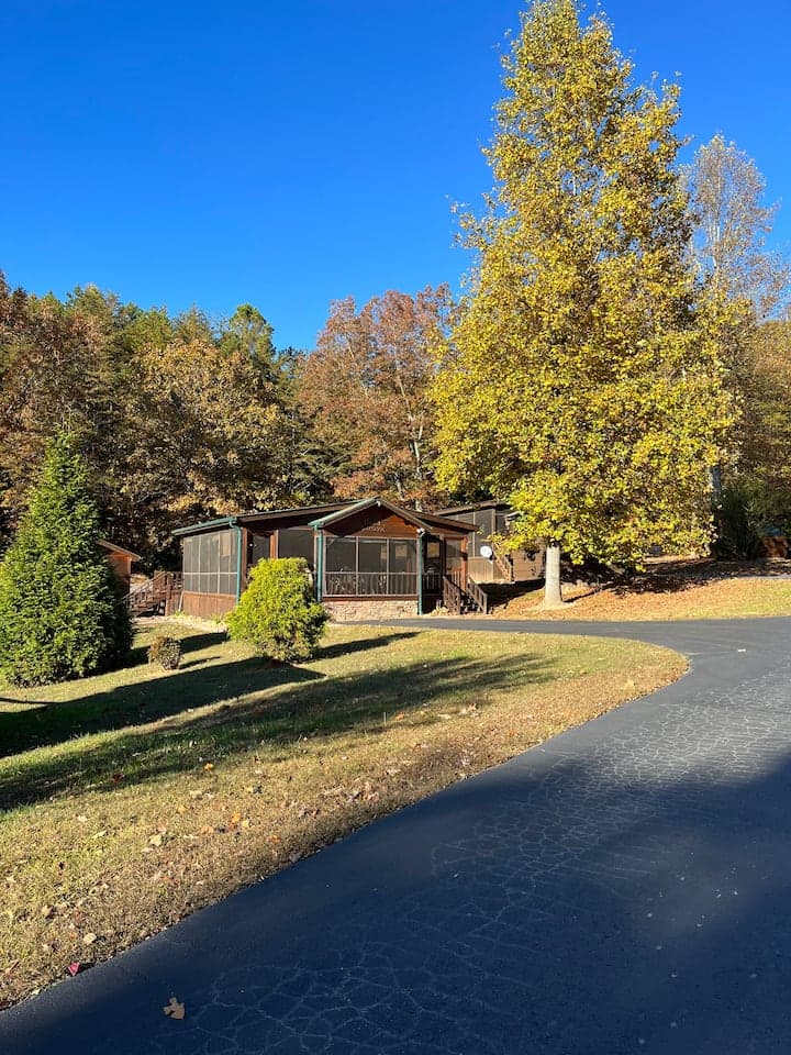 Quiet Get-away N. Ga Mountains - Blairsville, GA