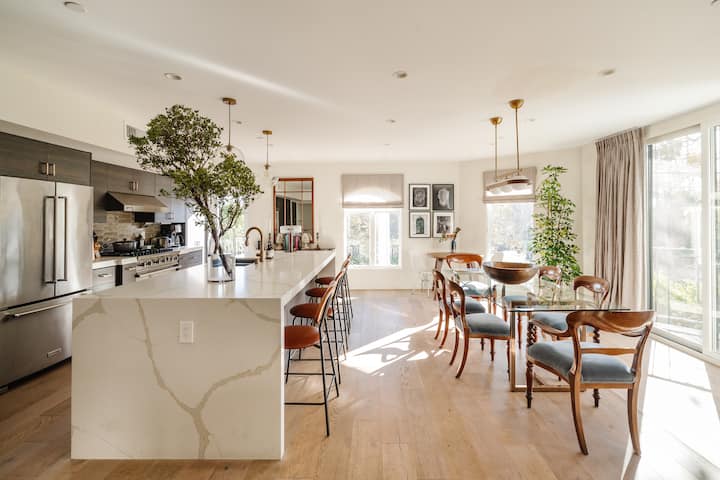 Luxury 2,000sf Townhouse Steps To Melrose - West Hollywood, CA