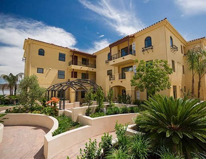 Downtown Artloft Style Condo - Ventura, CA