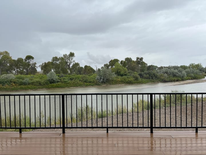 Newly Remodeled Riverfront Home - Wyoming