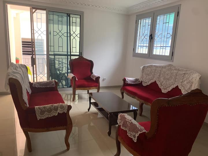 Grande Villa Meublée De 4 Chambres - Abidjan