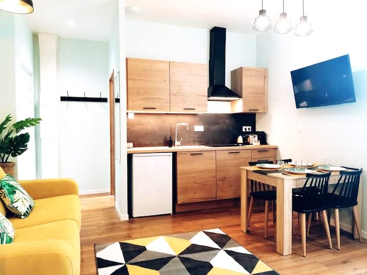 Welkhome Inn Best Suites - Spa - Troyes