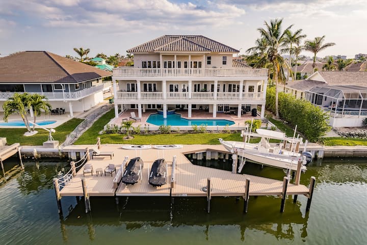 Marco Island Waterfront Mansion - Marco Island, FL