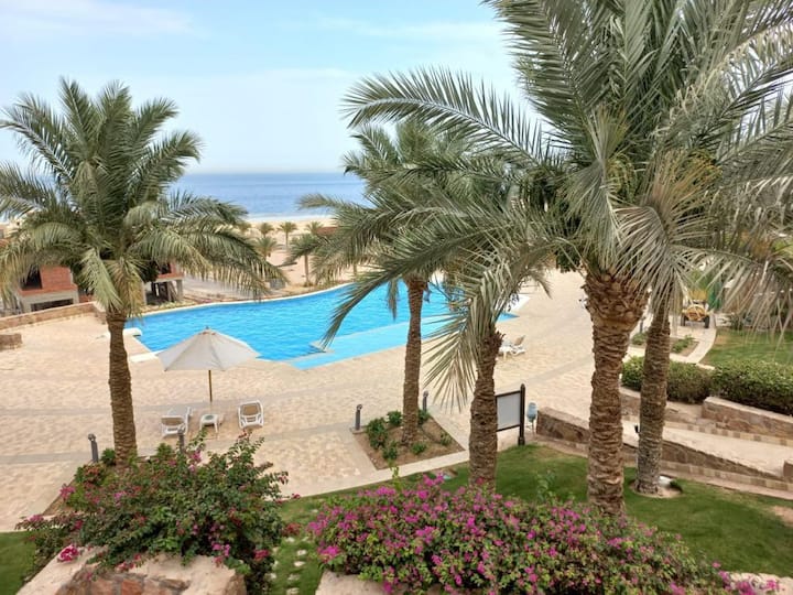 Sunny And Joyful Beach House - Hurgada