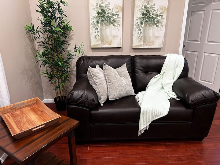 Cozy Getaway - St. Louis, MO