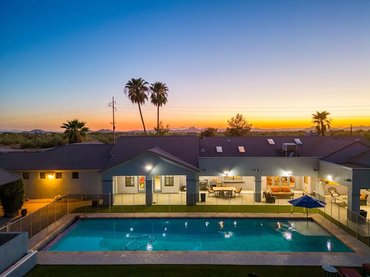 Stunning Cave Creek Casa W/ Massive Private Pool - Carefree, AZ