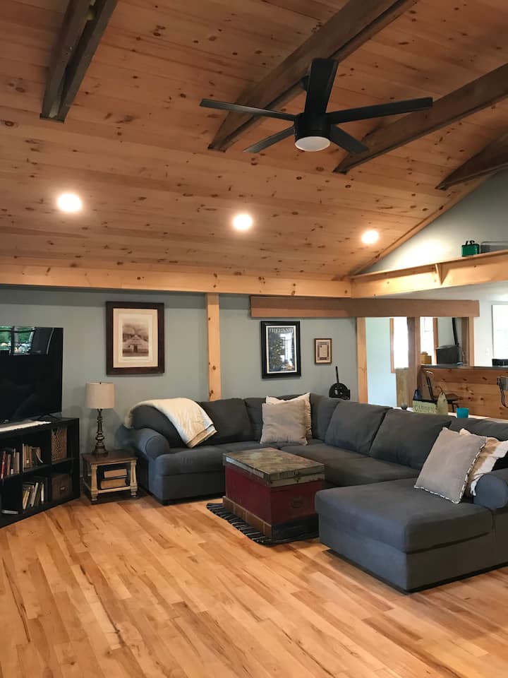 Mammoth Lodge - Blue water, Conewango Valley