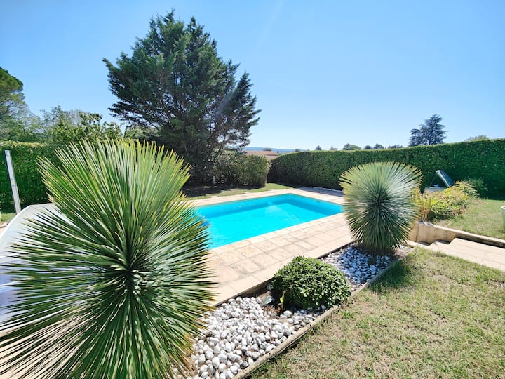 Maison Spacieuse Avec Piscine - Condrieu