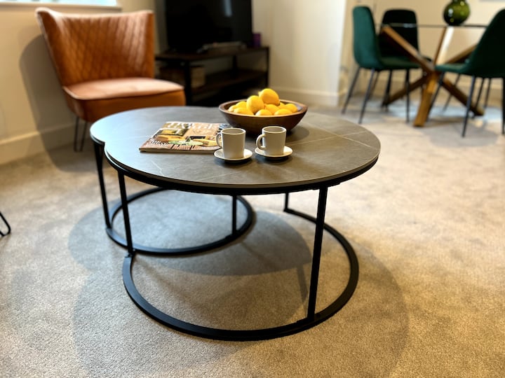 Guildford Luxurious 2 Bed Flat With Parking Space - 吉爾福德
