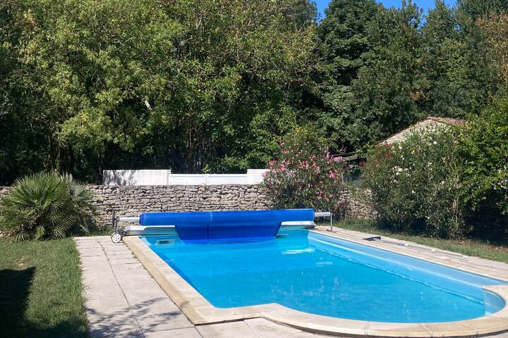 Charmant Studio Avec Piscine à Longeville-sur-mer - Angles