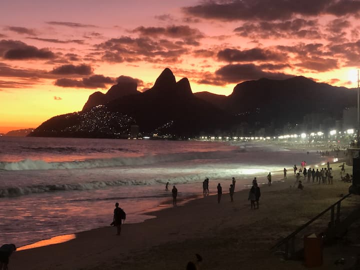 Kitchenette à “Copanema”: - Rio de Janeiro