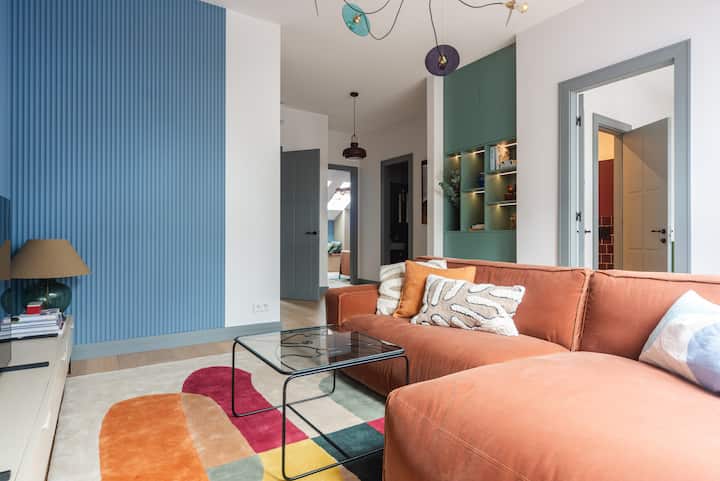 Colourpop: Luxurious Uptown Apartment In Riga - Riga