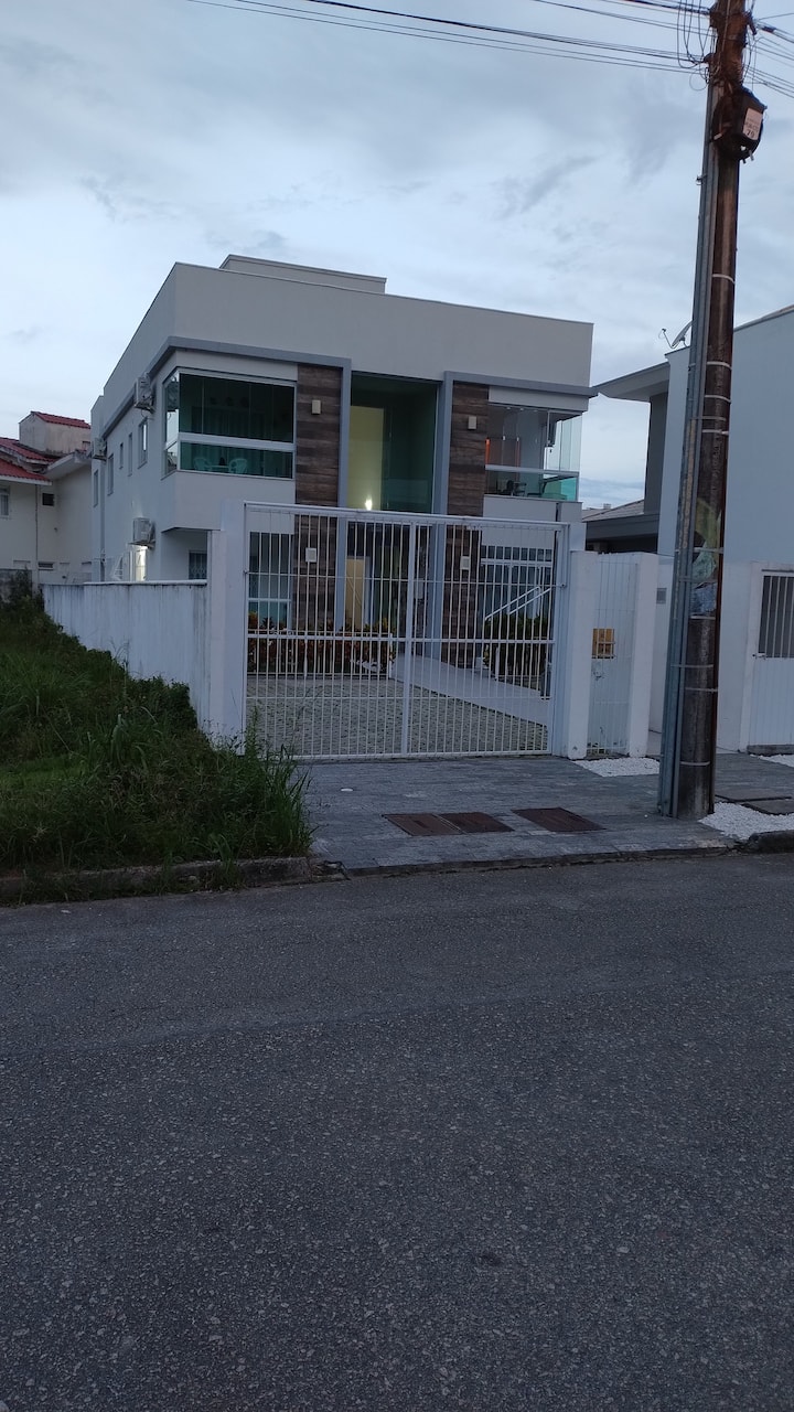 Apto Em Palmas Gov. Celso Ramos - Governador Celso Ramos