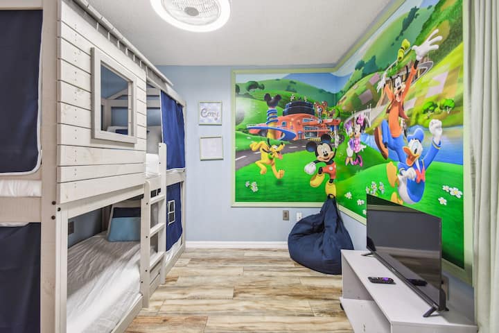 A Magical Villa Getaway-20 Min From Disney World! - Kissimmee, FL