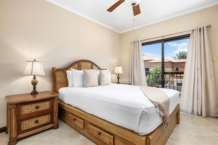 Gated Community Townhome @ Goldcoast ~ Pools ~ Gym - Aruba