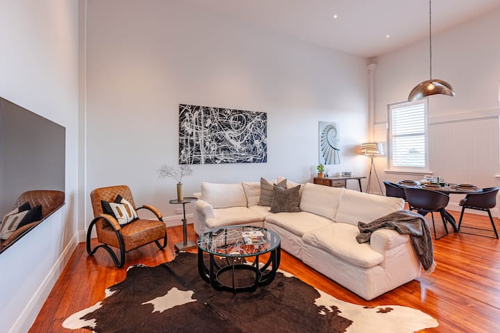 Luxury Penthouse In The City - Whanganui