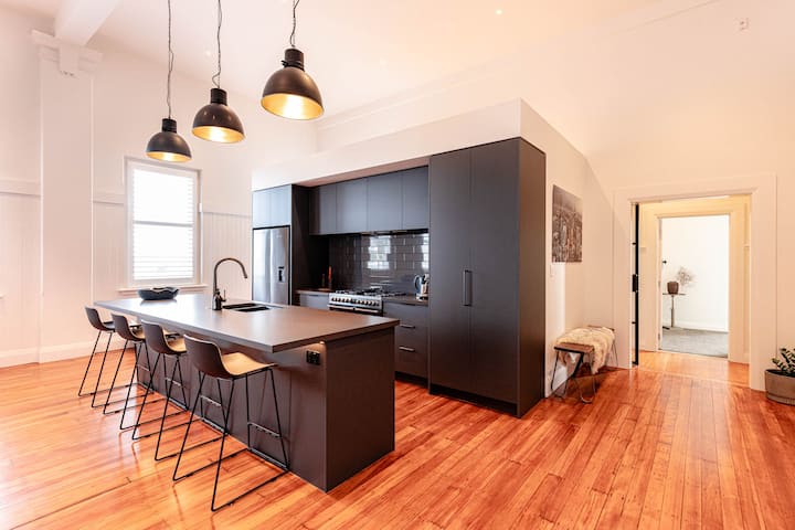 Luxury Penthouse In The City - Whanganui