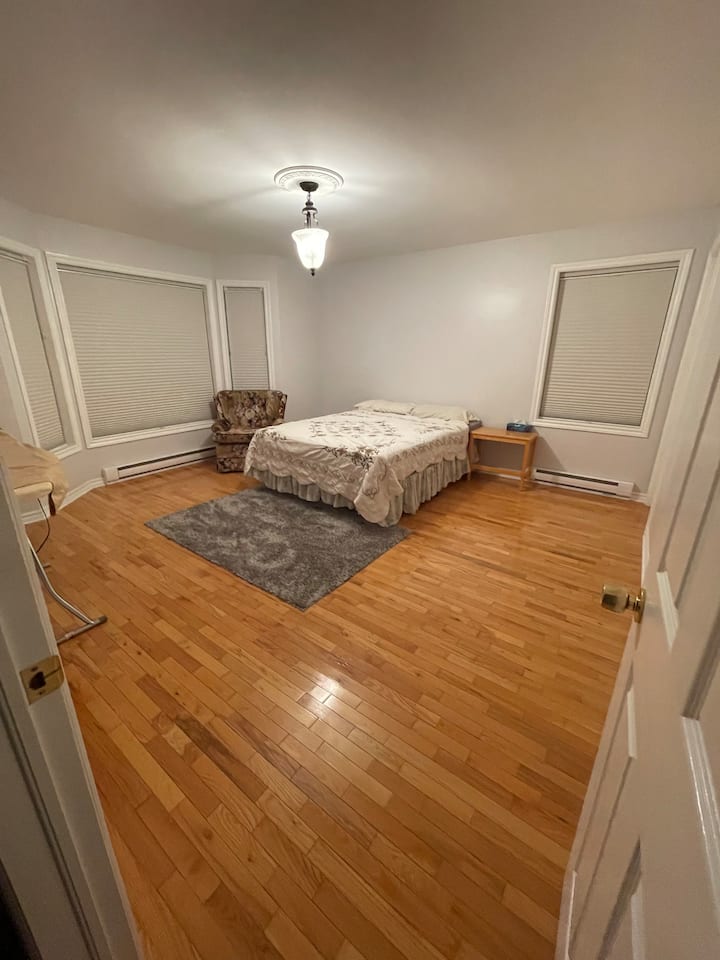 Big Room With Private Bathroom - Saint John