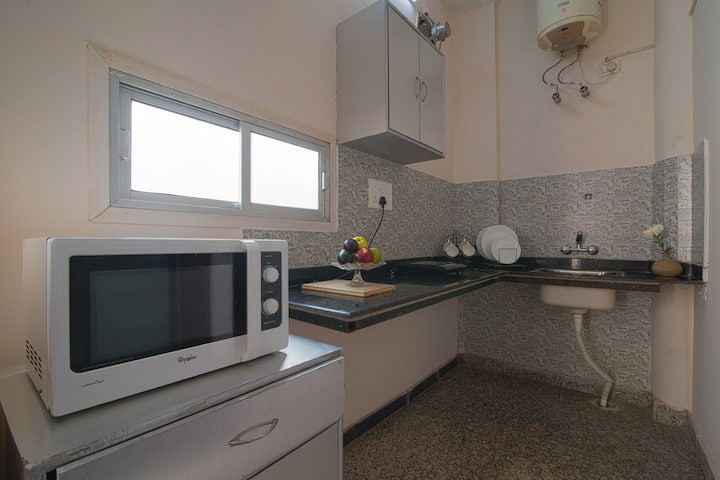4 Bhk Serviced Apartment - Sunny Independent Floor - Gurugram