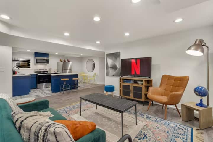 Beautiful 2 Bedroom Basement Apartment - Kansas City, MO
