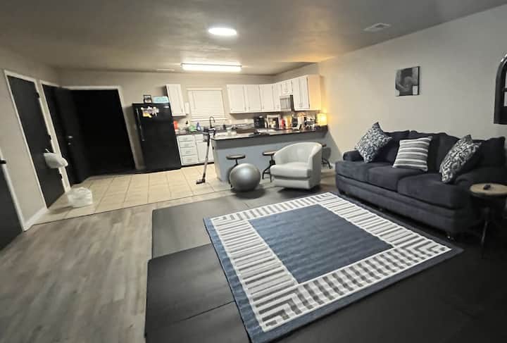 Erin’s Spacious Gem - Springdale, AR