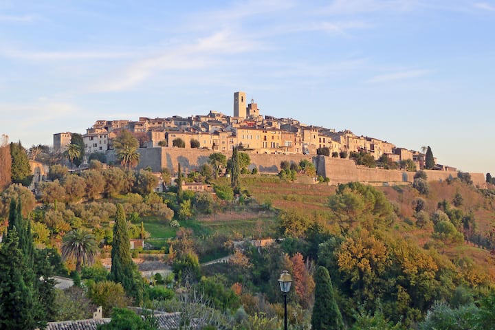 Vue Exceptionnelle Sur Le Village Historique - Saint-Paul-de-Vence