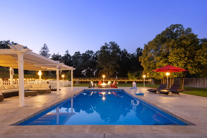 Pool, Hot Tub, Fire Pit, Outdoor Ktchn, Sleeps 10! - Santa Rosa, CA