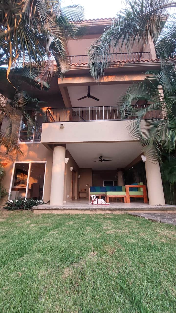 Casa Ola, Pet Friendly Con Vista Al Mar Y Alberca. - Ixtapa Zihuatanejo