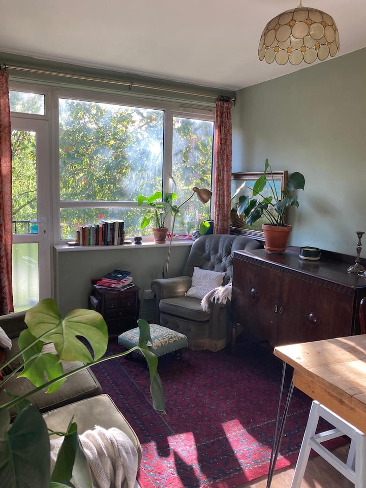 Entire Flat In South East London -1 Min To Station - Woolwich
