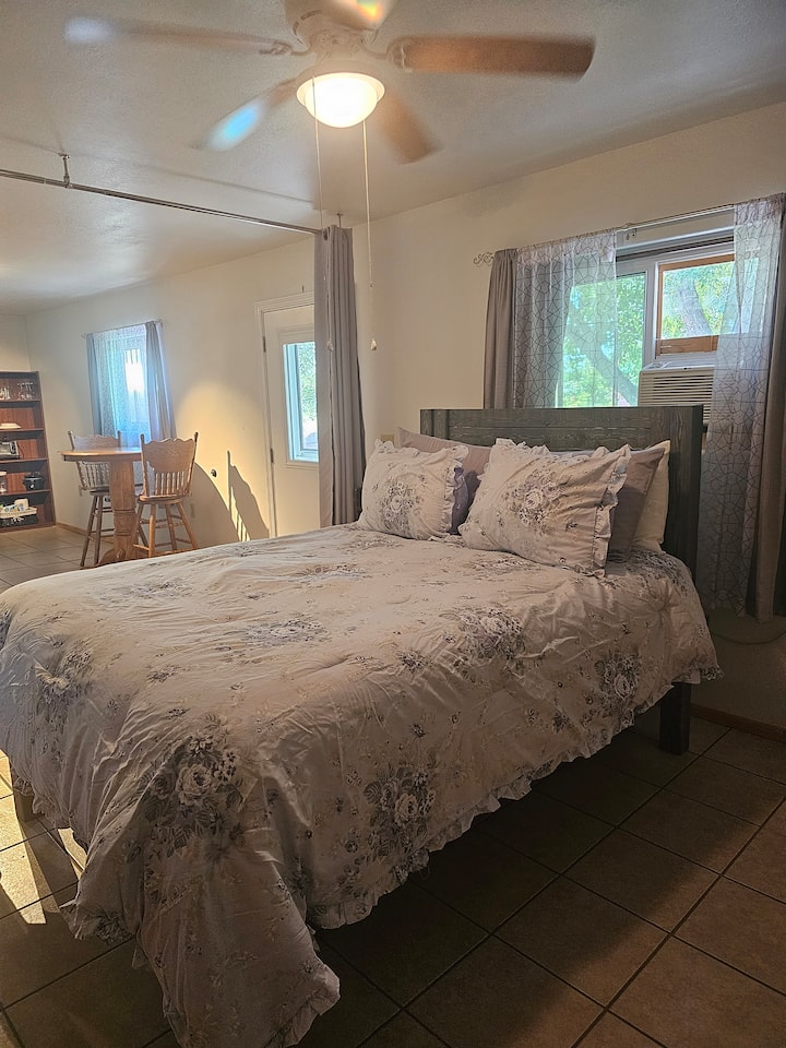 Casa De Flores - Rio Rancho, NM