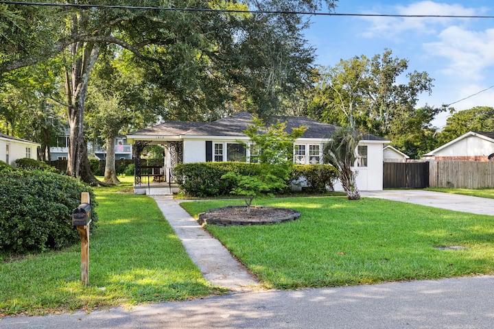 4 Bedroom Private Home 10 Minutes From Downtown! - Charleston, SC