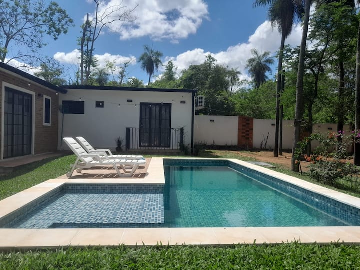 Acogedora Casa Quinta - Ypacaraí
