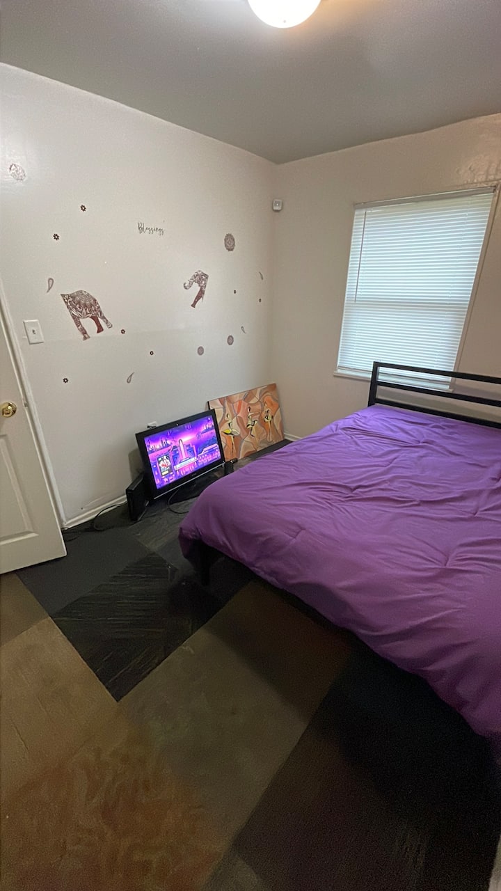 Renting Out Rooms Share Bathroom - Gary, IN