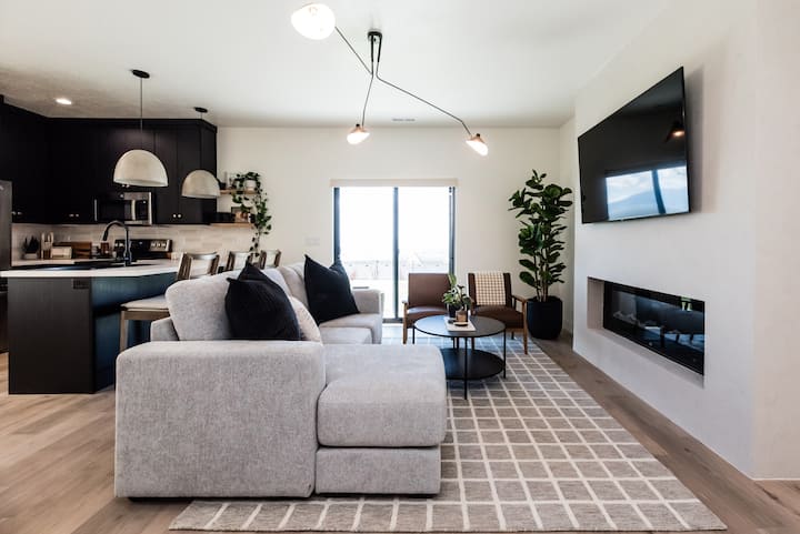 Brand New 3 Bed 2 Bath W/views - Tony Grove Lake, UT