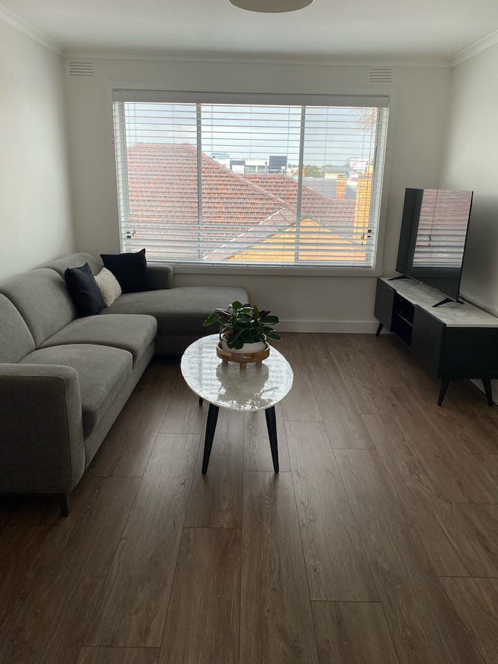 Tidy And Refreshed Apartment - Kensington