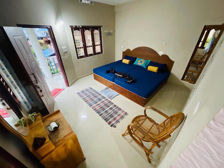 Mountain View Family Room - 테케이디
