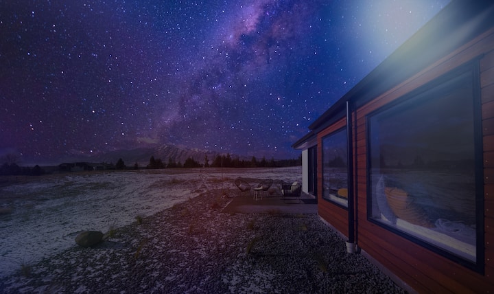 Crescent Moon - Lake Tekapo, New Zealand