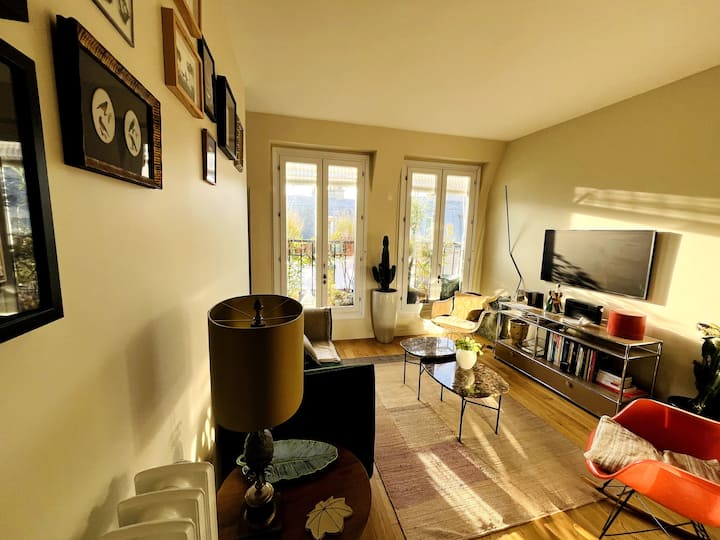 Au Cœur De Paris/calme, Lumière Et Balcon Fleuri ! - Bagnolet