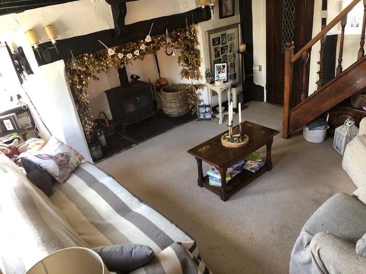 Chocolate Box Cottage Near The Cotswolds - Evesham