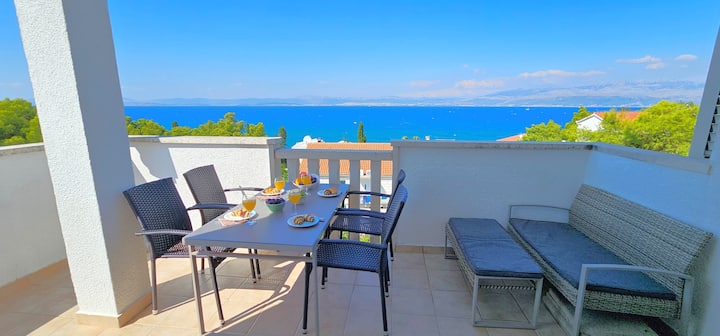 Stunning Sea Views, In Quiet Area, 200m To Beach - Milna