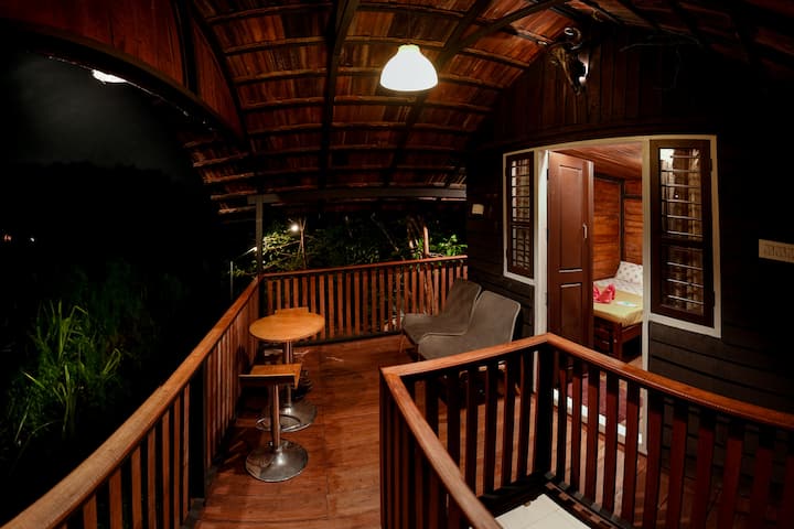 The Wildebeest Private Hut - Forestree Wayanad - Wayanad